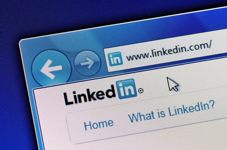 5 Reasons Why You Should Create a LinkedIn Account