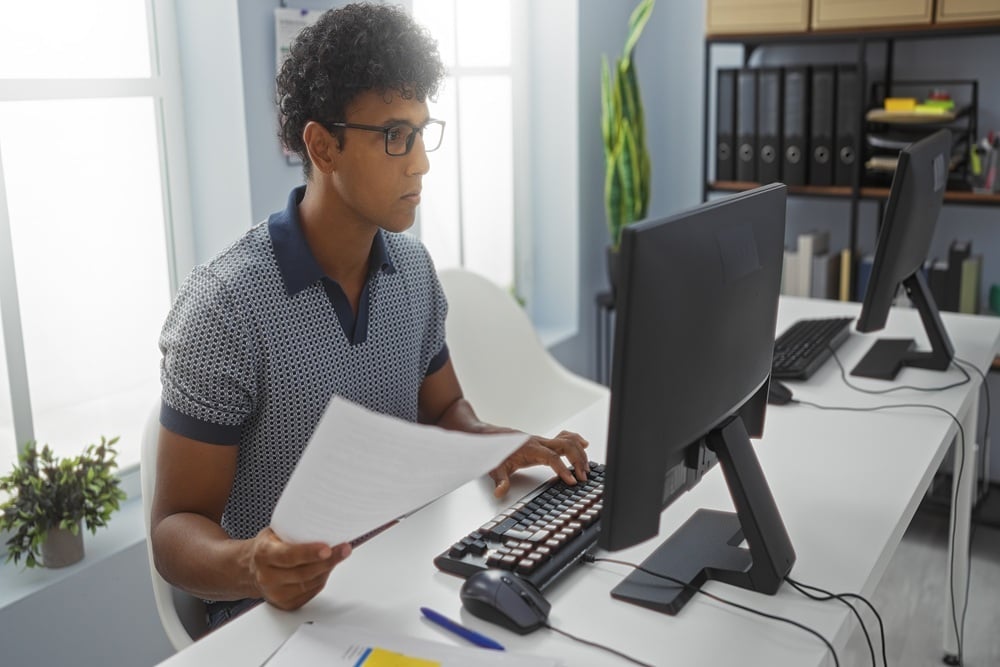 5 Administrative Skills to Confidently Launch Your Office Career
